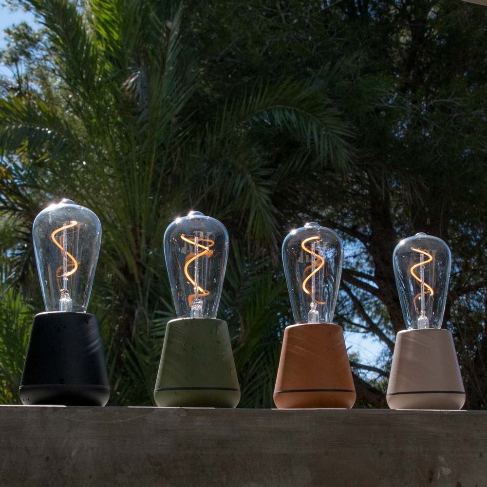 Humble One table lamp, White marble | Desert River